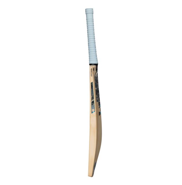GM Diamond Signature Cricket Bat – The Cricket Store at Essex Cricket